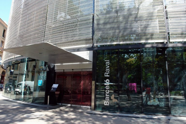 מלון ברצלו רבאל , Barceló Raval בברצלונה - המדריך למטייל העצמאי בברצלונה